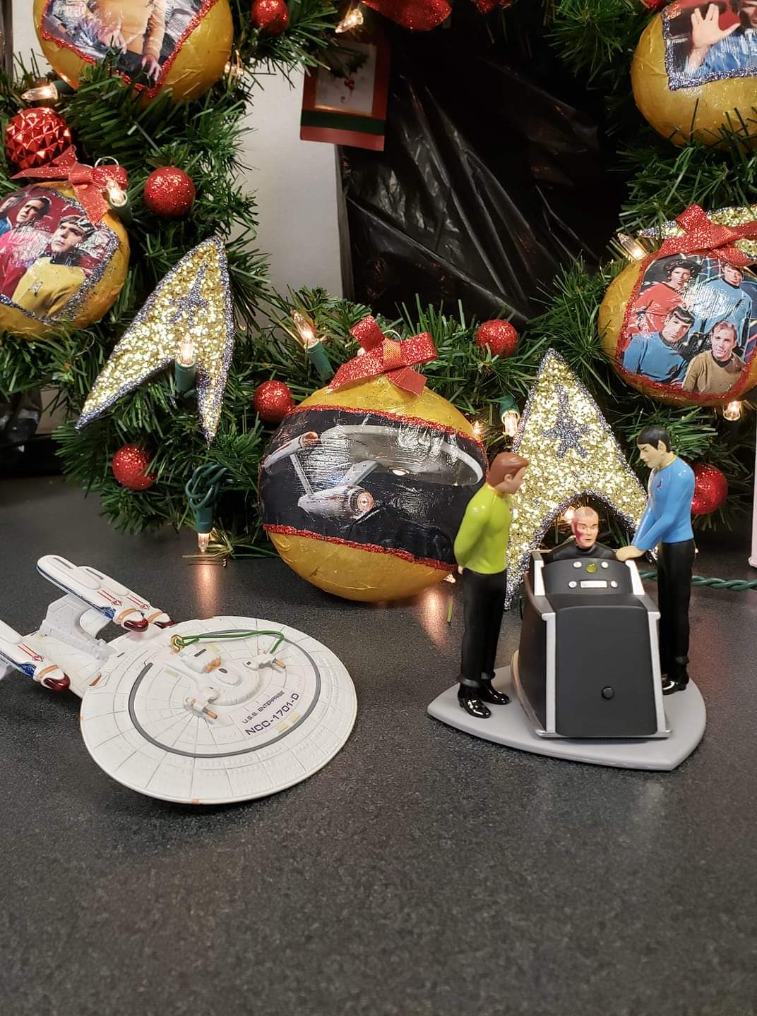 Hallmark Star Trek Display #341 | Hallmark Star Trek Ornaments