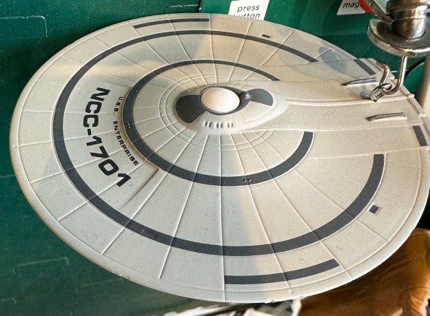 2022 SNW Enterprise Up Close | Hallmark Star Trek Ornaments