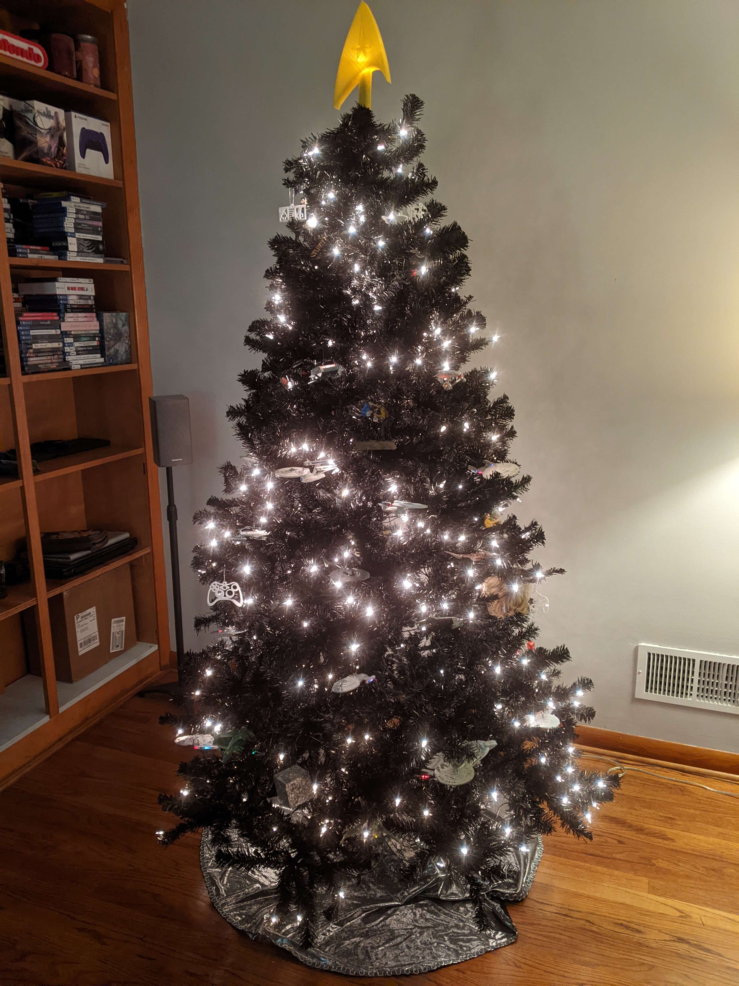 Hallmark Star Trek Display #476 | Hallmark Star Trek Ornaments