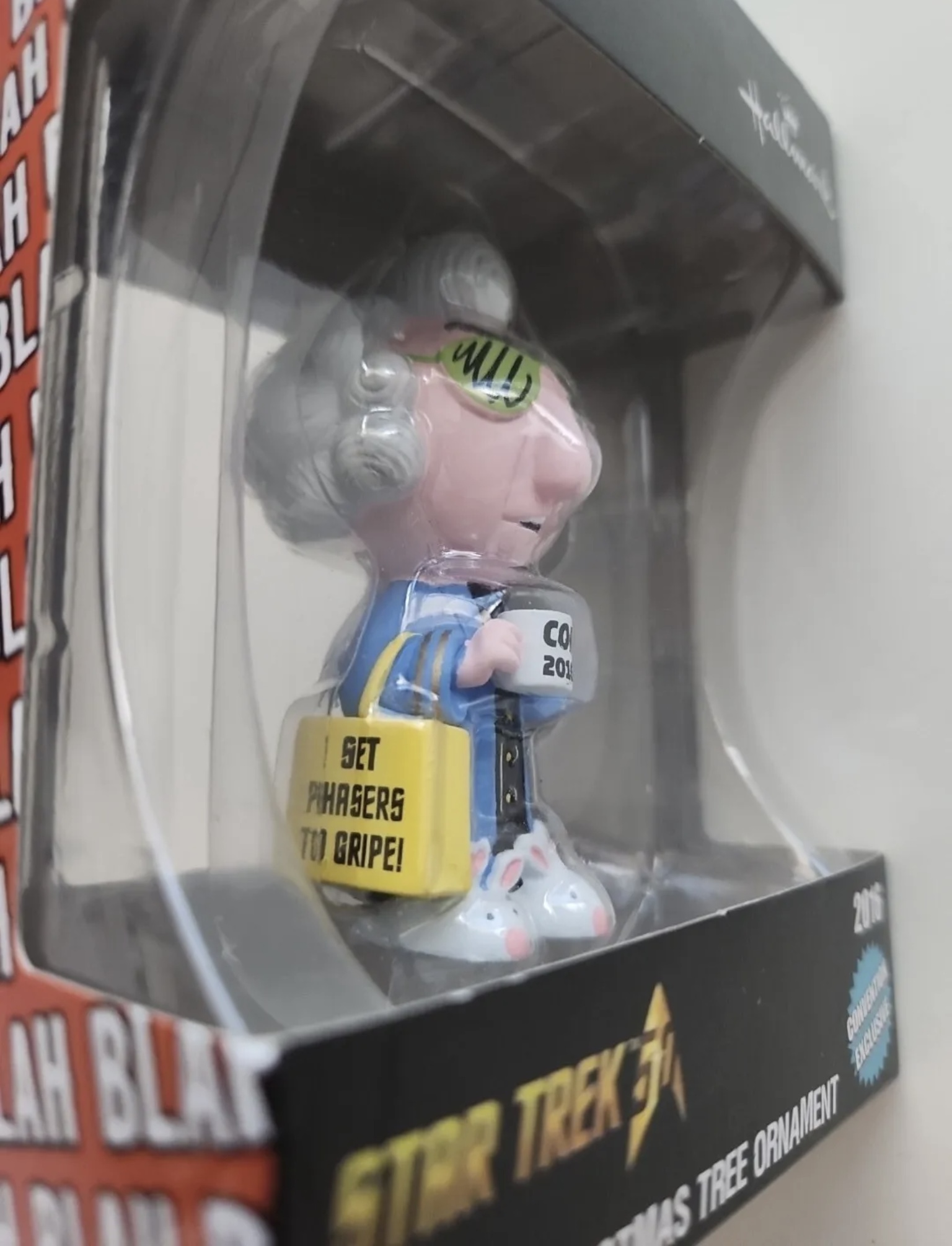 081. Maxine – Star Trek Cosplay | Hallmark Star Trek Ornaments