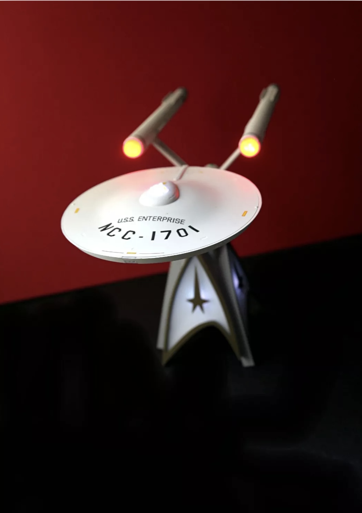 102. U.S.S. Enterprise Tree Topper (Storyteller) | Hallmark Star Trek ...