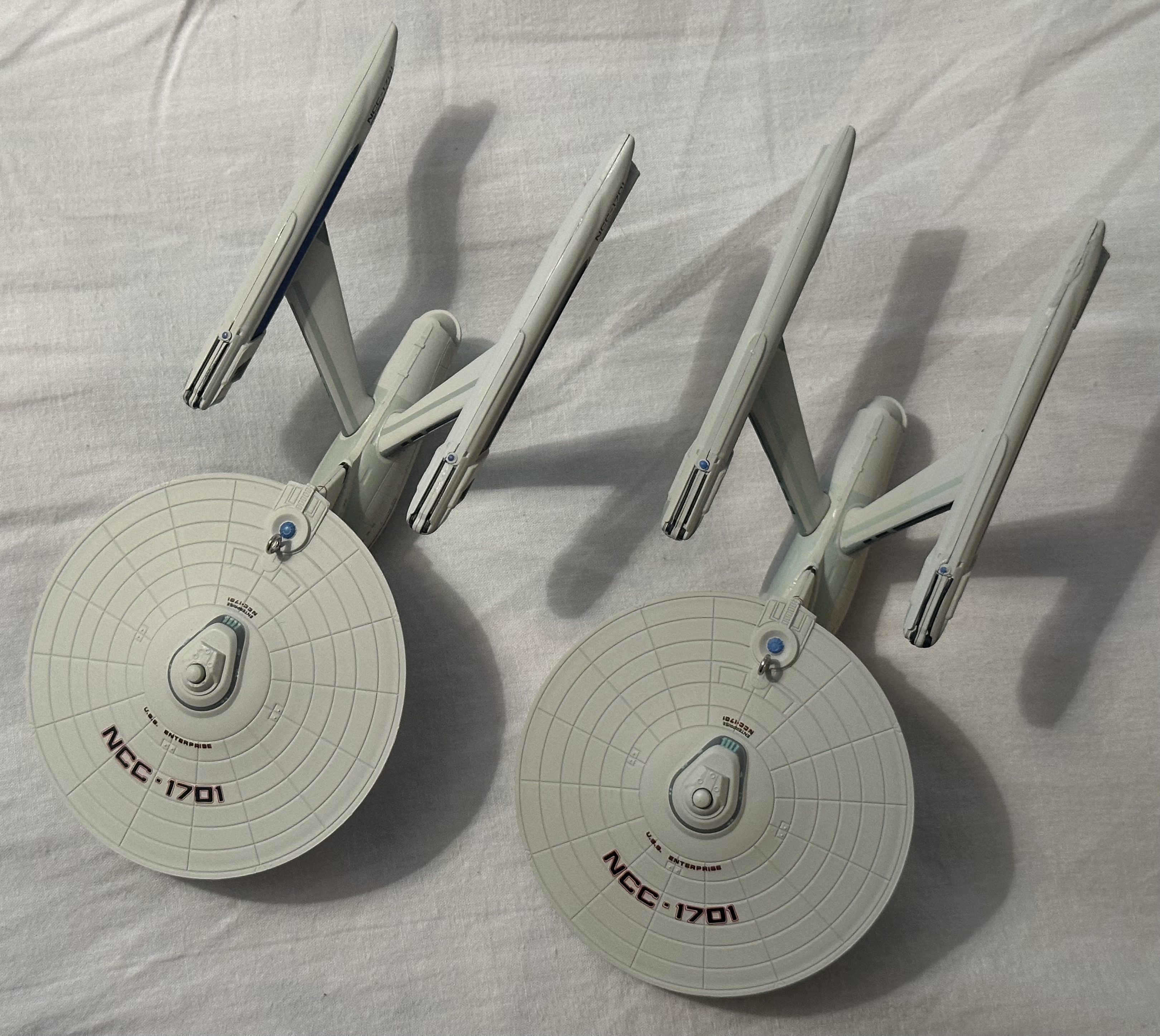 094b. 2024 U.S.S. Enterprise NCC-1701 Refit Reissue | Hallmark Star ...
