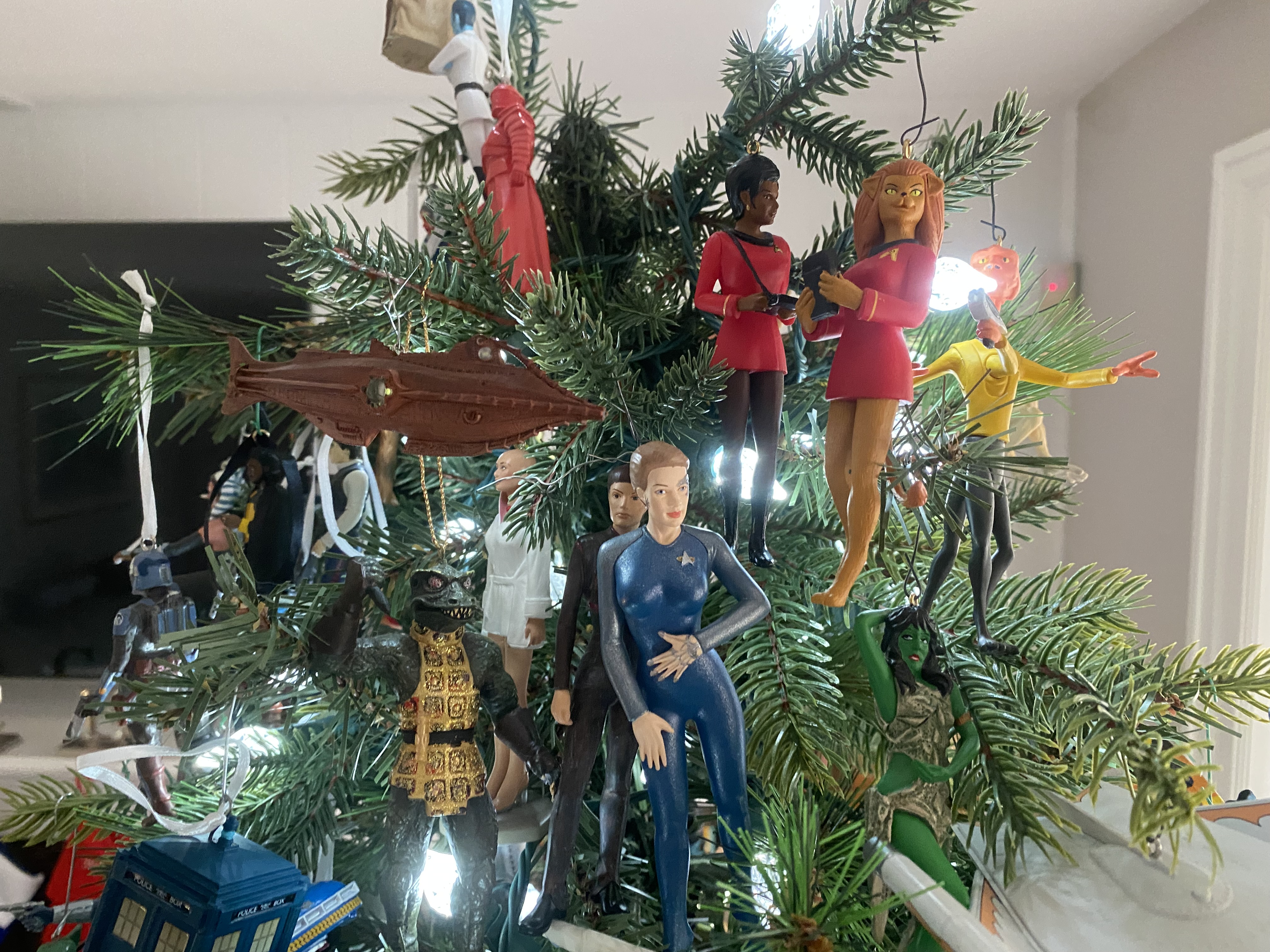 Hallmark Star Trek Display #652 | Hallmark Star Trek Ornaments