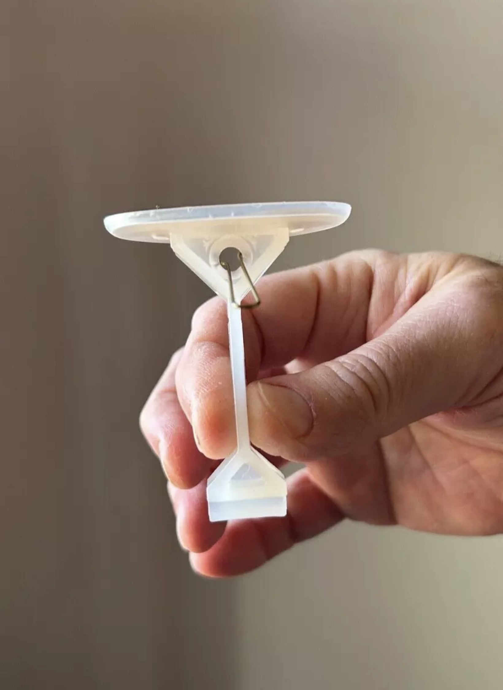 1997 U.S.S. Defiant Hallmark Display Hanger | Hallmark Star Trek Ornaments