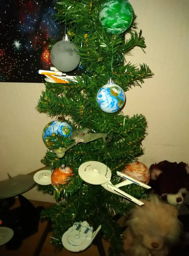 Hallmark Star Trek Display #697 | Hallmark Star Trek Ornaments
