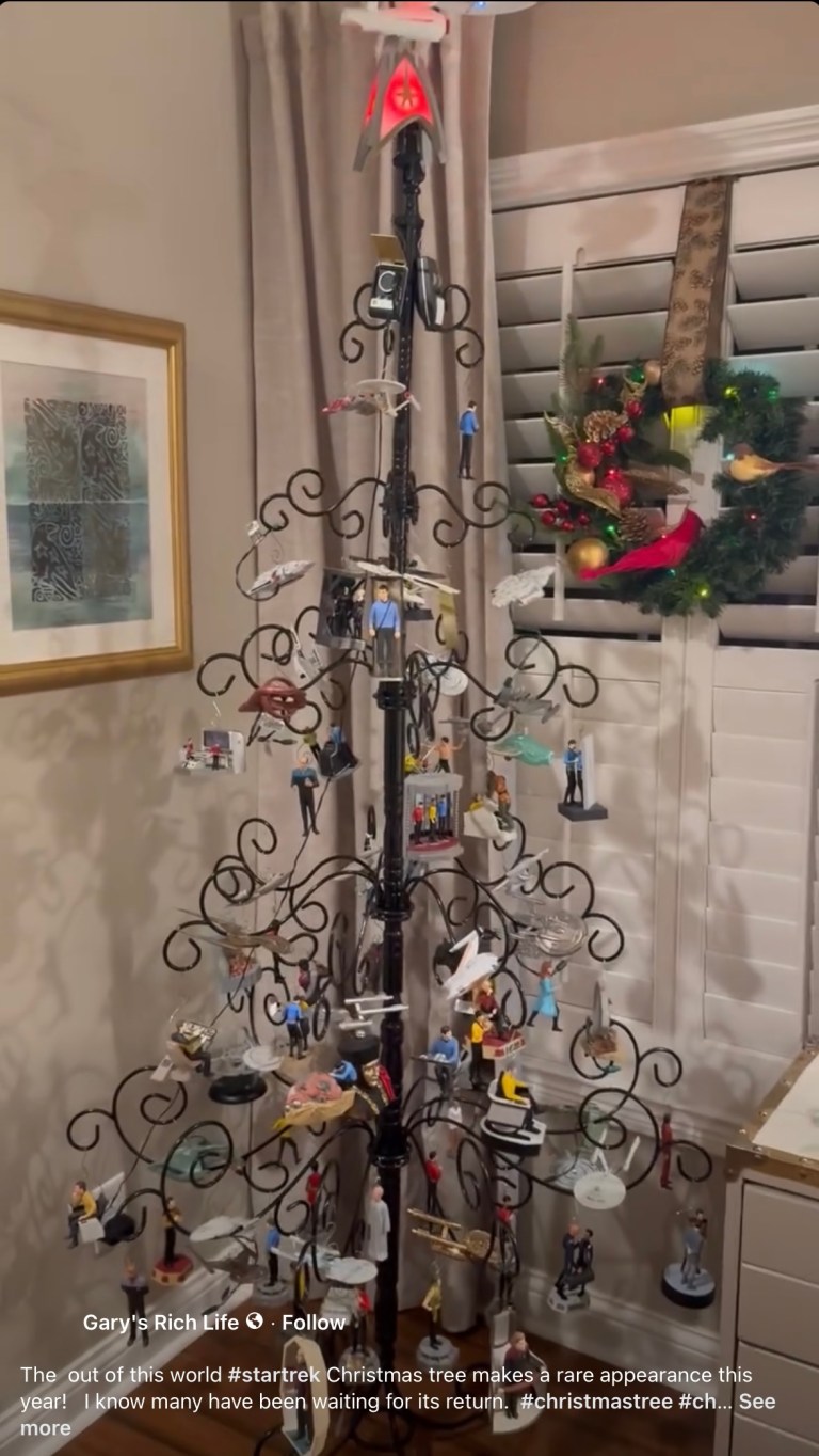 Hallmark Star Trek Display #705 | Hallmark Star Trek Ornaments