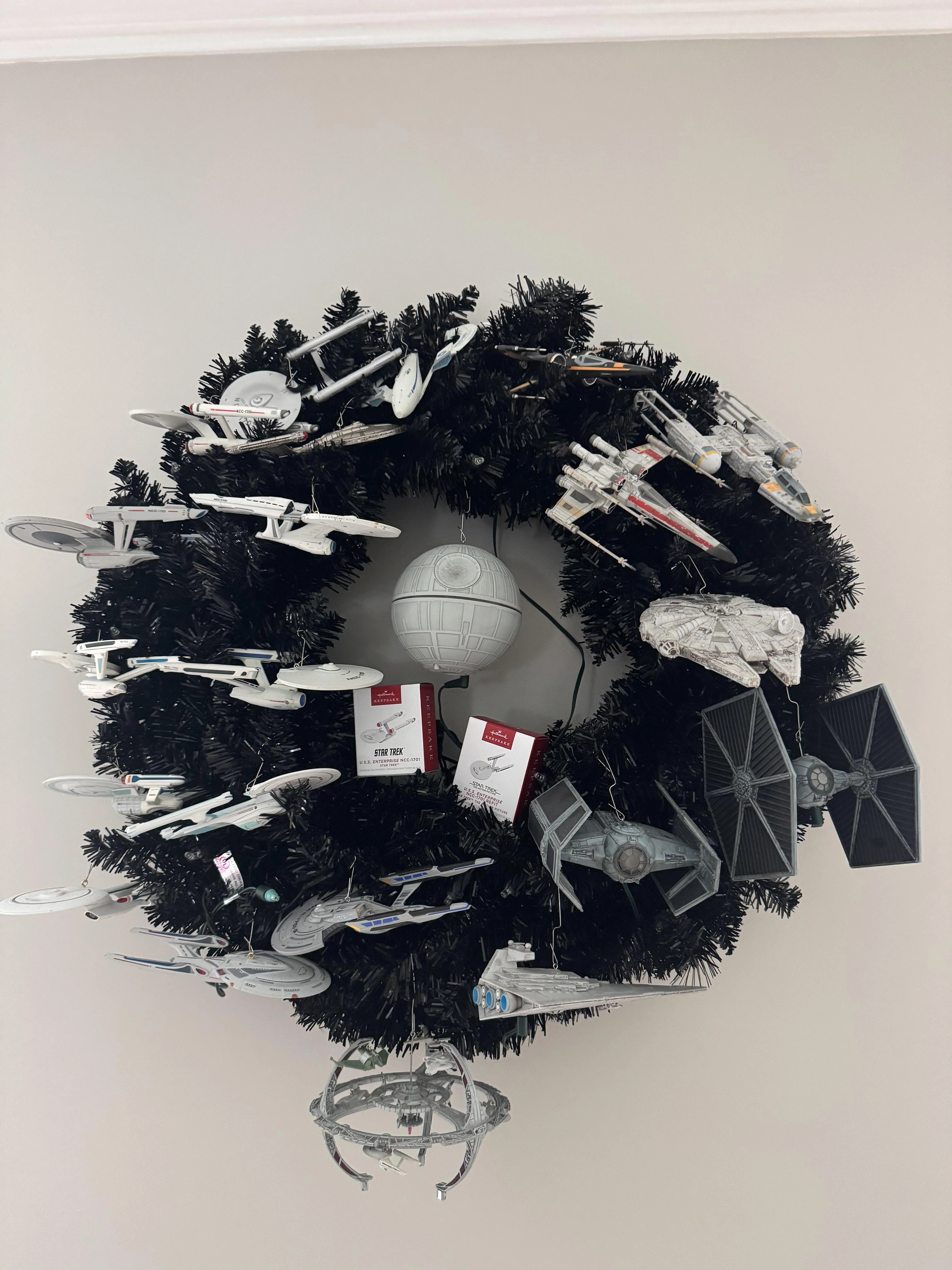 Hallmark Star Trek Display #735 | Hallmark Star Trek Ornaments