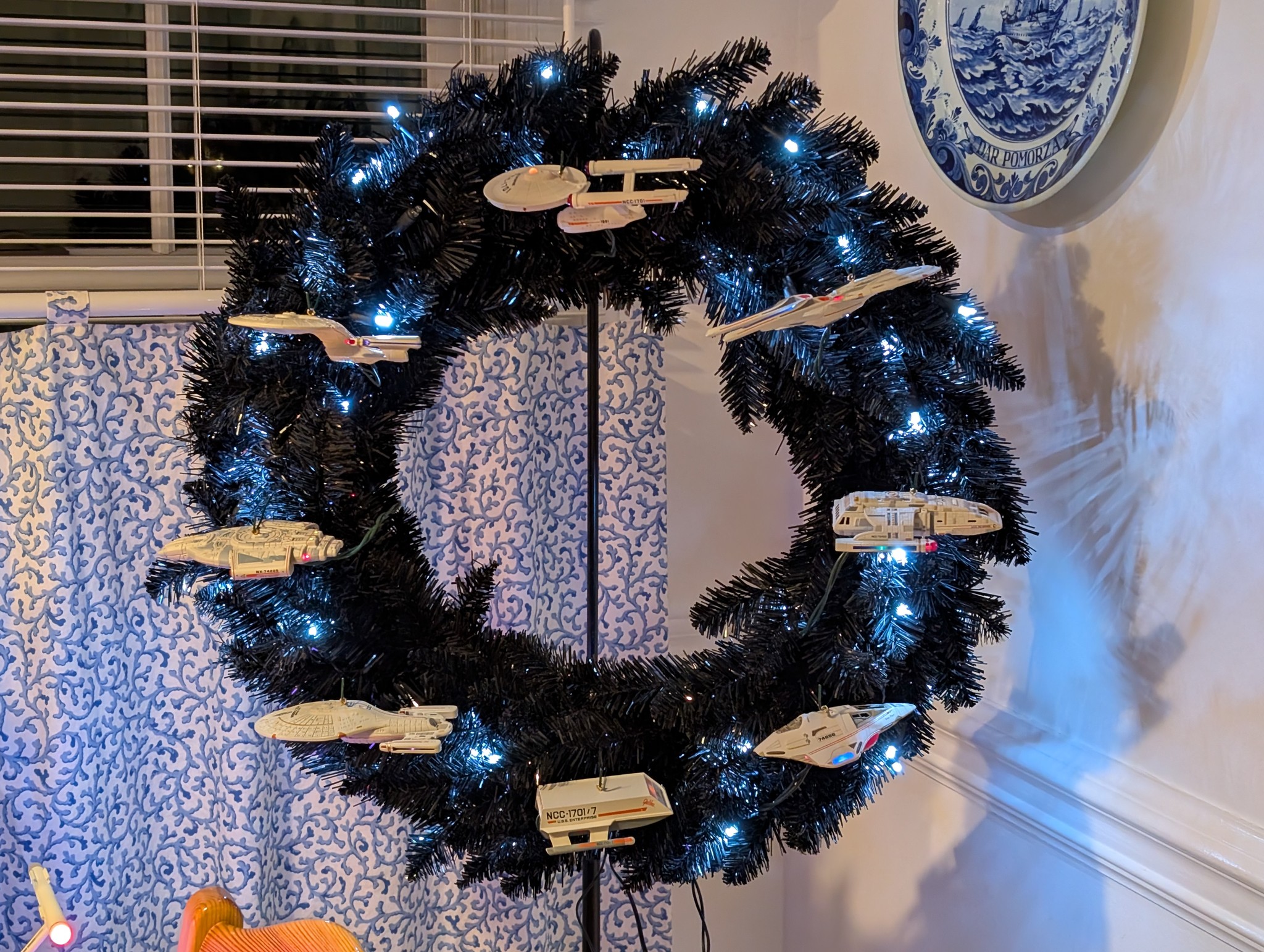 Hallmark Star Trek Display #766 | Hallmark Star Trek Ornaments